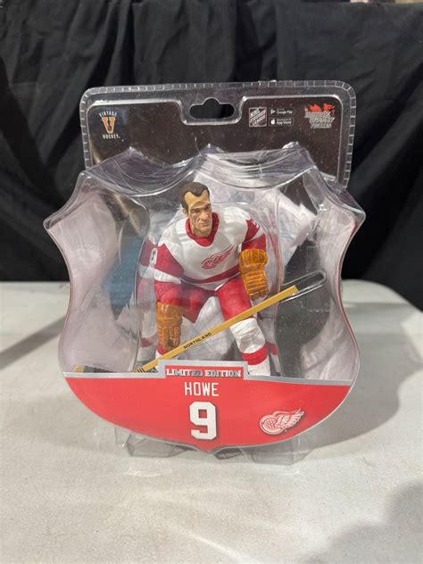 Limited Edition Howe 9 Figurine