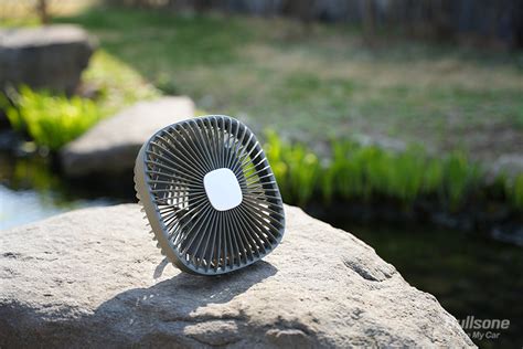 차박 And 캠핑 용품 필수 불스원 캠핑용 멀티 무선 선풍기 출시