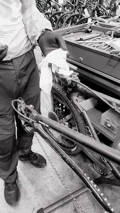 브레이크 캘리퍼 피스톤 닦아야 Youtube