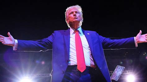 Donald Trump Claims Early Lead On Sun Belt After Rare Republican