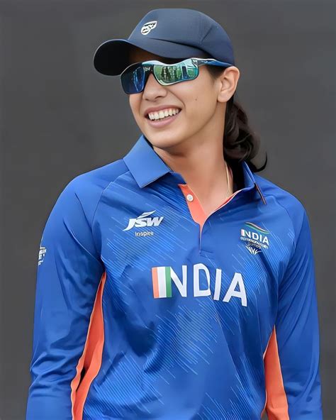 Smriti Mandhana Wallpaper Smriti Mandhana Couple In Love Photography