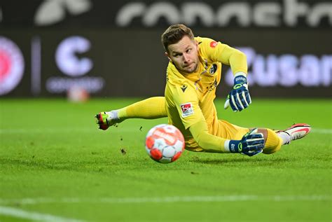 Keeper Von HSV Gegner Lehnt Liverpool Angebot Ab