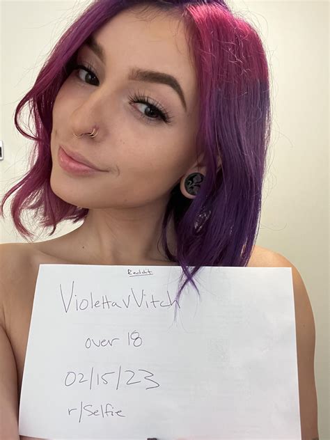Verification 21f R Selfie