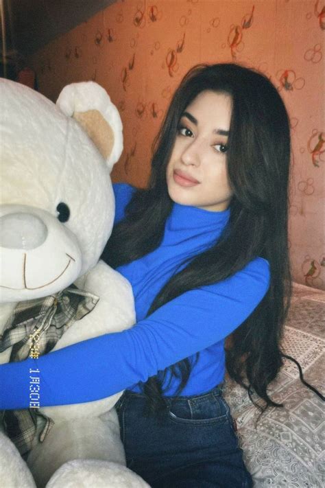 Пин от пользователя Pikky P на доске Ladies Черные волосы с челкой