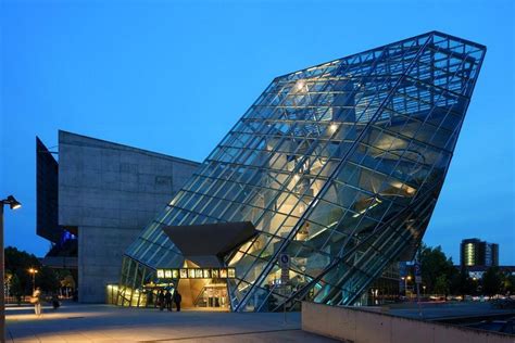 10 Examples Of Deconstructivism In Interior Design Rtf Rethinking The Future