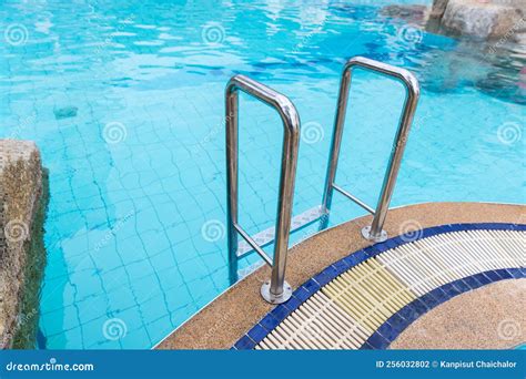 Ladder Stainless Handrails For Descent Into Swimming Pool Swimming Pool With Handrail Ladder