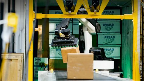 stretch from boston dynamics puts mobile robots at the forefront in