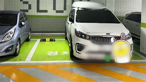 주차 빌런 어디까지경차 전용칸 점령한 Suv 차주