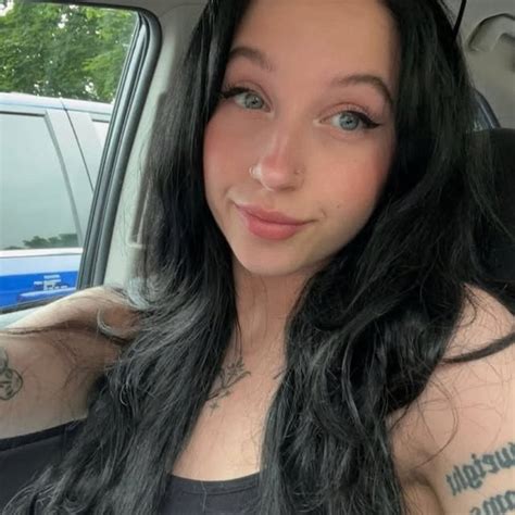 Ais Aislynn On Threads