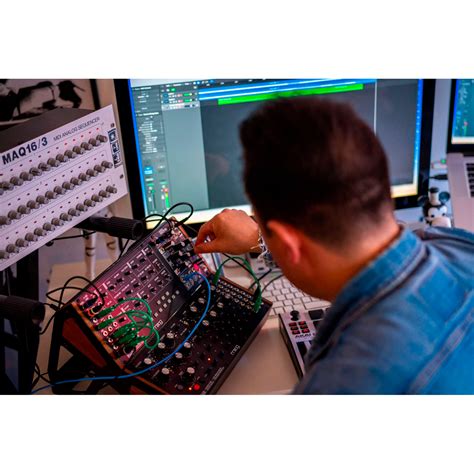 Moog Mavis Rack Synthétiseur