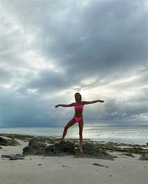 Nina Agdal Hot Pink Bikini Drunkenstepfather Com