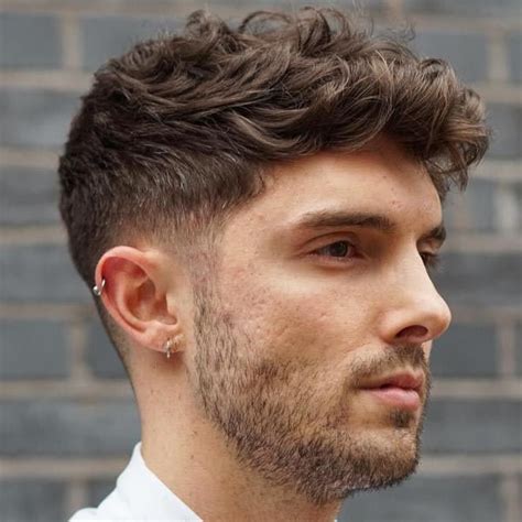 26 Modern Quiff Hairstyles For Men Mens Hairstyle Tips Mens