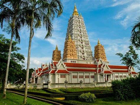 วัดญาณสังวราราม วรมหาวิหาร รวมภาพศาสนสถานที่ทรงคุณค่าและงดงาม