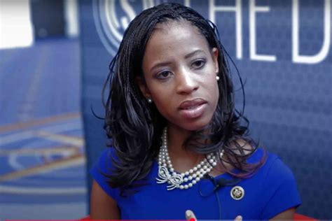 Former Utah Congresswoman Mia Love Passes Away After Battle With Cancer
