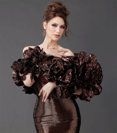 Saruda Panyakham Most Beautiful Thailand Transgender Fashion Model