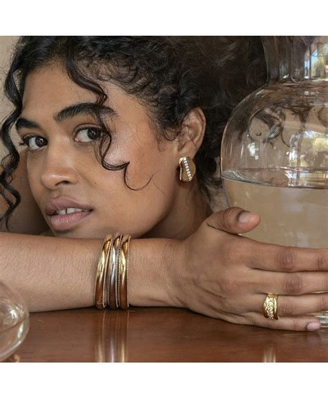 Interview With Anna Zepplin Seezona Interview With Anna Zepplin Seezona