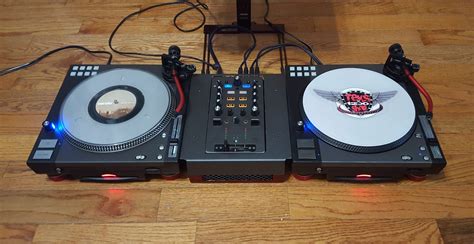 SPOTTED Technics Turntables From DJ J Tek DJWORX
