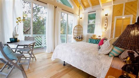 Treehouse Rentals In Hawaii Thatll Elevate Your Tropical Getaway Territory Supply