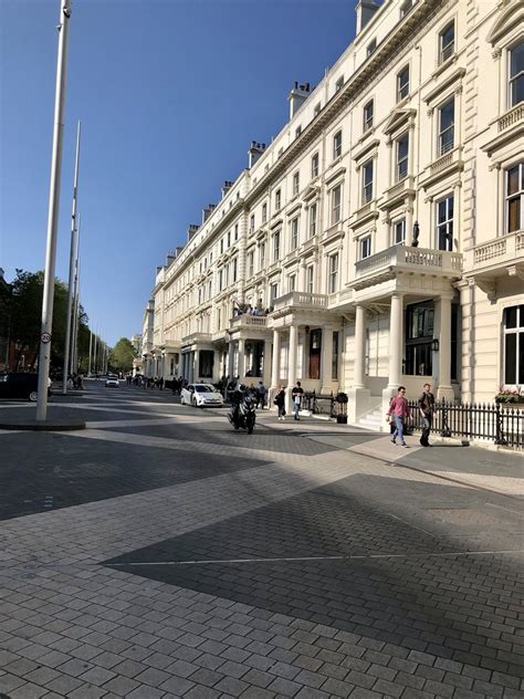 Виктор Стевич On Twitter Лејдис анд Џентлмен ви го презентирам маалото Саут Кенсингтон