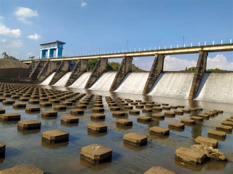 Weathering Of Civil Engineering Structures Land Engineering