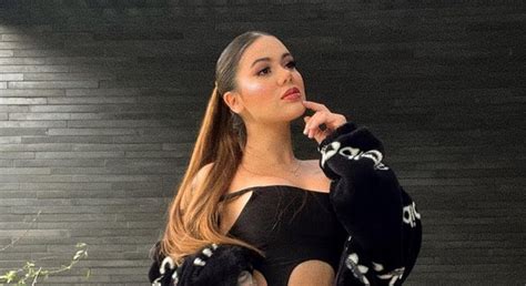 Cintia Cossio Deslumbró Con Sensual Look Para Una Sesión De Fotos Semana