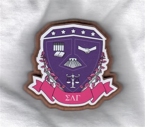 Sigma Lambda Gamma Crest