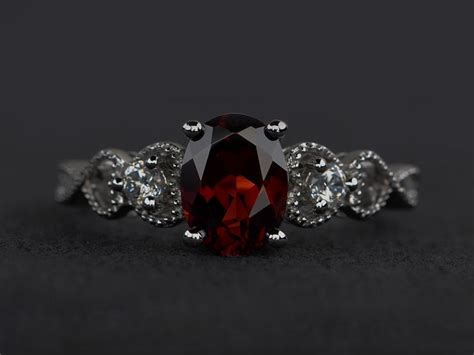 Vintage Natural Garnet Promise Ring Oval Cut Twist Band Solid Silver