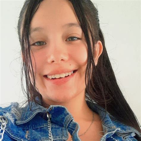 Hola Hola🥰😍 Colaboradores Suscriptores Suyi Rodriguez