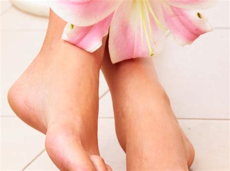 Д р Светлана Бянова Как да избегнем гъбичките по ноктите и краката Гъбичните инфекции по