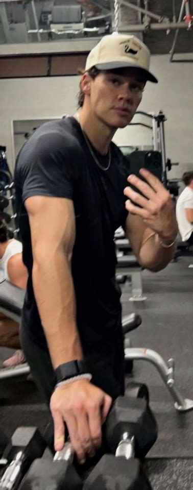 Images Tagged With Noah Beck Avnj0gia On Tumblr