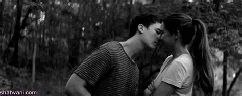 خوشا گایش عاشقانه