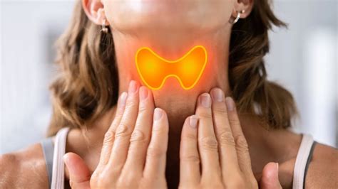 How To Check For Thyroid Swelling Doctor Shares Tips