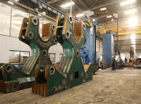 Cnc Lathe Size Ø1600 X 8000 Mm With Siemens 840d Cnc Controller