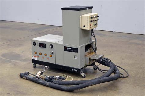 Dynatec Adhesive Application System With Two Hoses And One Glue Head Boggs Equipment