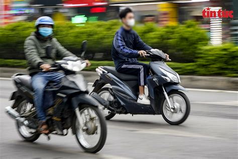 Xử phạt hàng loạt học sinh cấp 3 vi phạm luật giao thông baotintuc vn