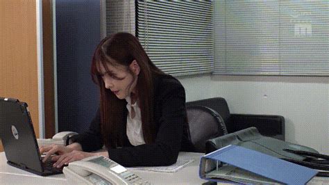 图文故事当你的顶头上司是你的专属女仆 性感地带