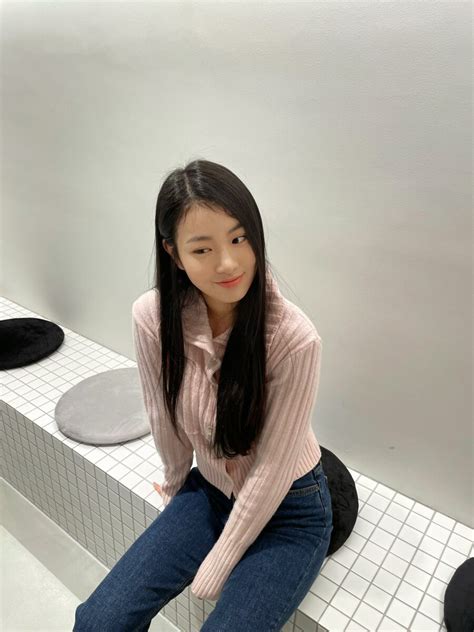 피프티피프티 아란이라는 애는 너무 아깝네요 Mlbpark