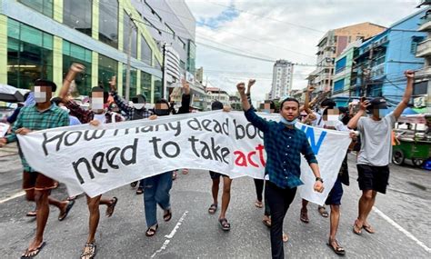 အကြမ်းဖက်စစ်ကောင်စီနှင့် Un ကို ရန်ကုန်ရှိ တော်လှန်လူငယ်များ ချီတက်ဆန္ဒပြ Khit Thit Media
