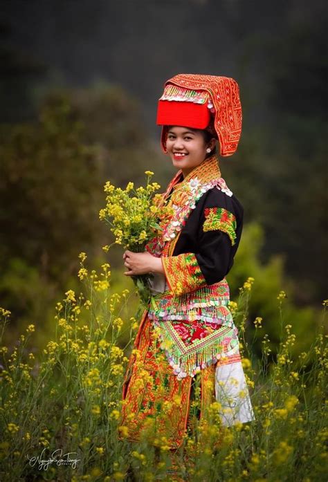 Nét đẹp văn hóa trong trang phục dân tộc Dao Báo Dân tộc và Phát triển