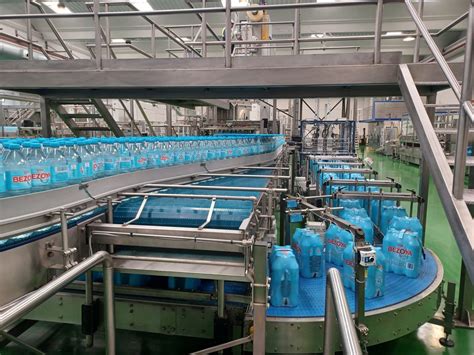 El agua de Bezoya cumple años de cambios radicales en la fabricación de botellas EFEAgro