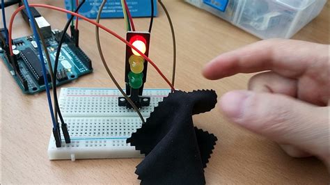 Arduino Uno 로 Cds 조도센서를 사용해서 밝기에 따른 Led 제어해 보기 Youtube