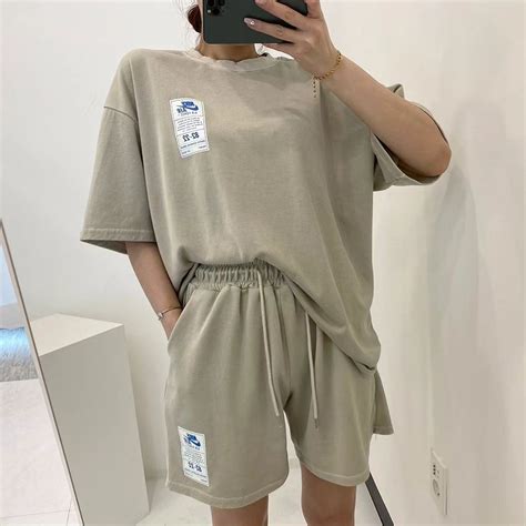 에이치블리 남녀공용반팔트레이닝셋트 피그먼트워싱작업해서 수축률이 낮아서 변형없이 입기좋아용 베이지