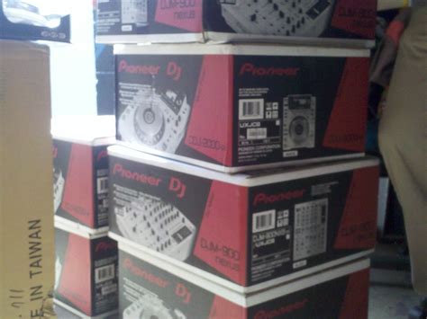 Astro Avl Dj Blog Theyre Here White Cdj 2000s And Djm 900 Nexus