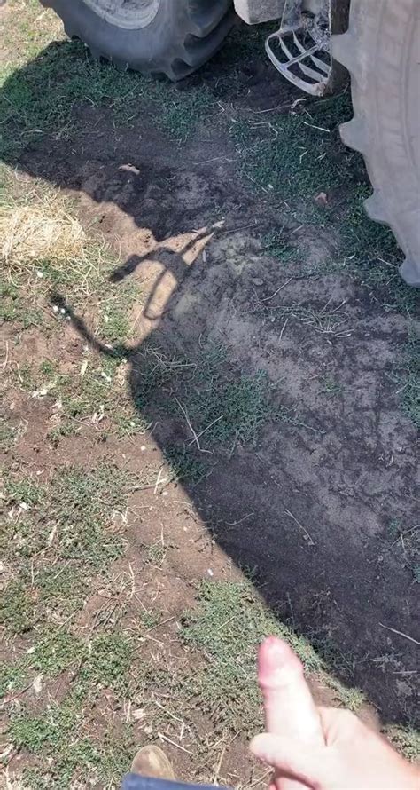 Aussie Farmer Jerks And Cums