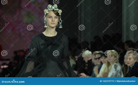 Fashion Show The Girl Woman Is A Model On The Catwalk Stock Video