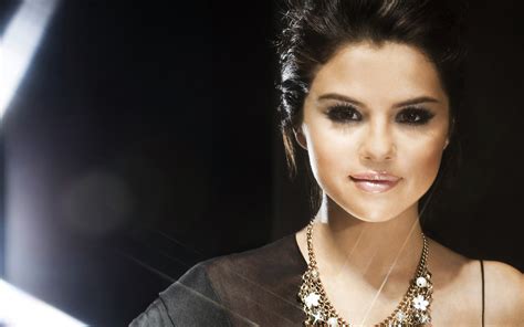 Selena Gomez Wallpapers Hd Wallpapers Id