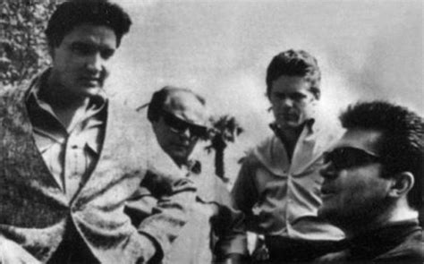 1966 3 00 Elvis Avec Marty Lacker Jerry Schilling Et Lacteur Max Baer Jr Circa Elvis