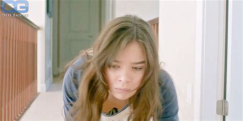 Hailee Steinfeld Nackt Nacktbilder Playbabe Nacktfotos Fakes Oben Ohne