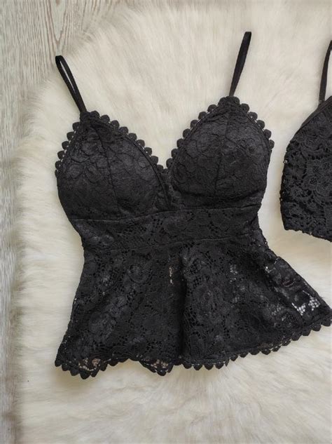 Чорний ажурний кроп топ коротка блуза з чашками басками гіпюр вишивка