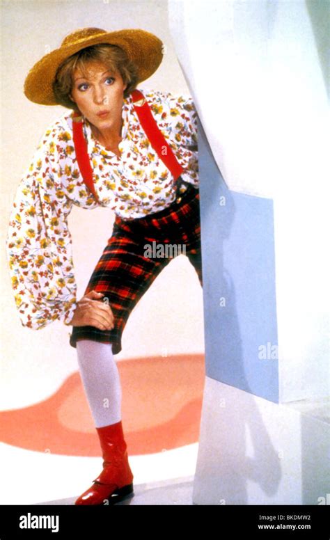 S O B Julie Andrews Stock Photo Alamy